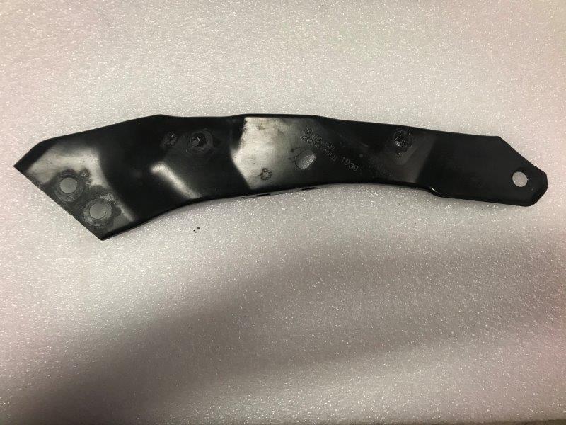 Support phare / calandre VW GOLF VI 2.0L TDI 06/2009 – 5K0806929 ...