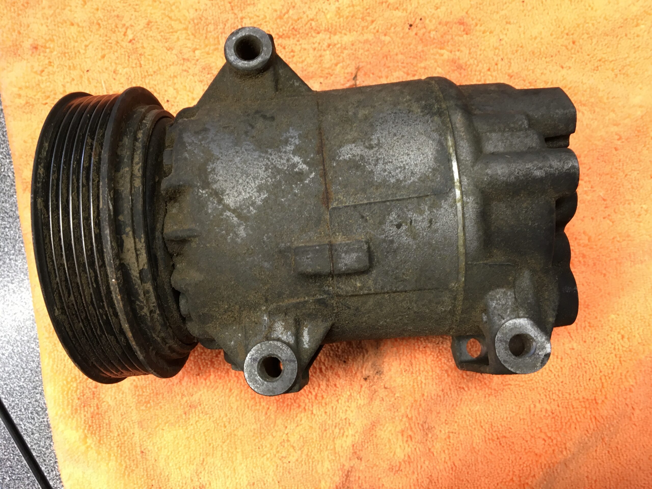 Air conditioning compressor Delphi 09038234309.C Renault 8200940837 ...